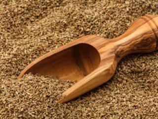 18 Best Health Benefits of Carom Seeds (Ajwain) | Organic Facts