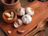 8 Amazing Garlic Substitutes | Organic Facts