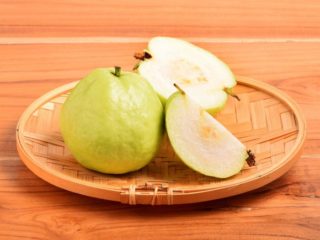 How To Eat Guava: Steps & Recipes | Organic Facts