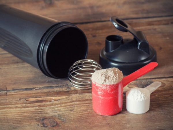 Casein vs Whey: Know Your Protein Supplement | Organic Facts